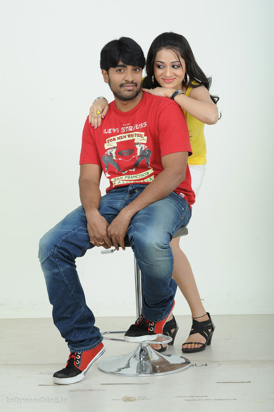 Love Cycle Movie Lead Pair Photo Shoot