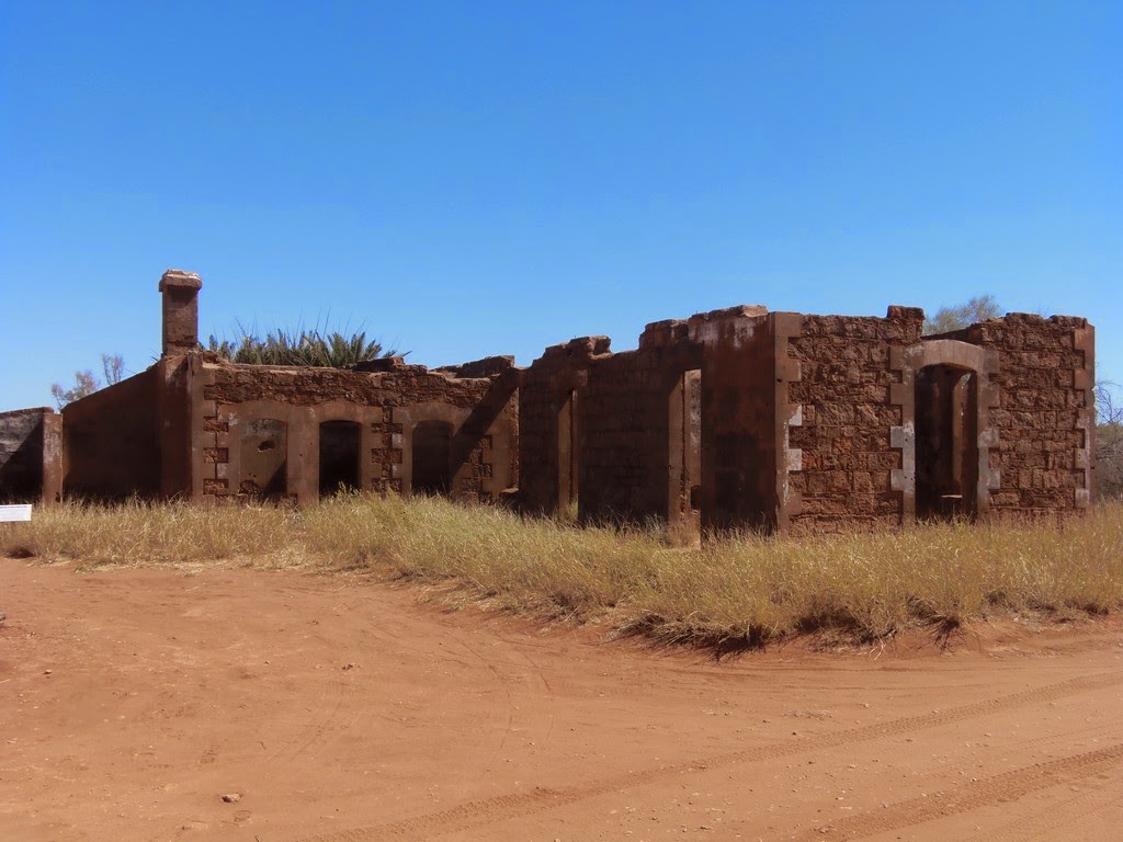 Solo Steve On The Road: ONSLOW and OLD ONSLOW FREE CAMP WA