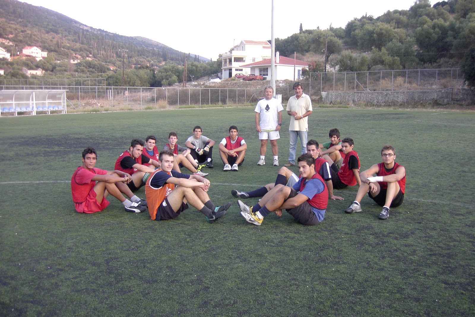 sportsthea: ΕΠΙΣΗΜΗ «ΠΡΩΤΗ» ΣΗΜΕΡΑ ΓΙΑ ΤΙΣ ΜΙΚΤΕΣ ΜΑΣ ΣΤΑ ΦΑΡΑΚΛΑΤΑ