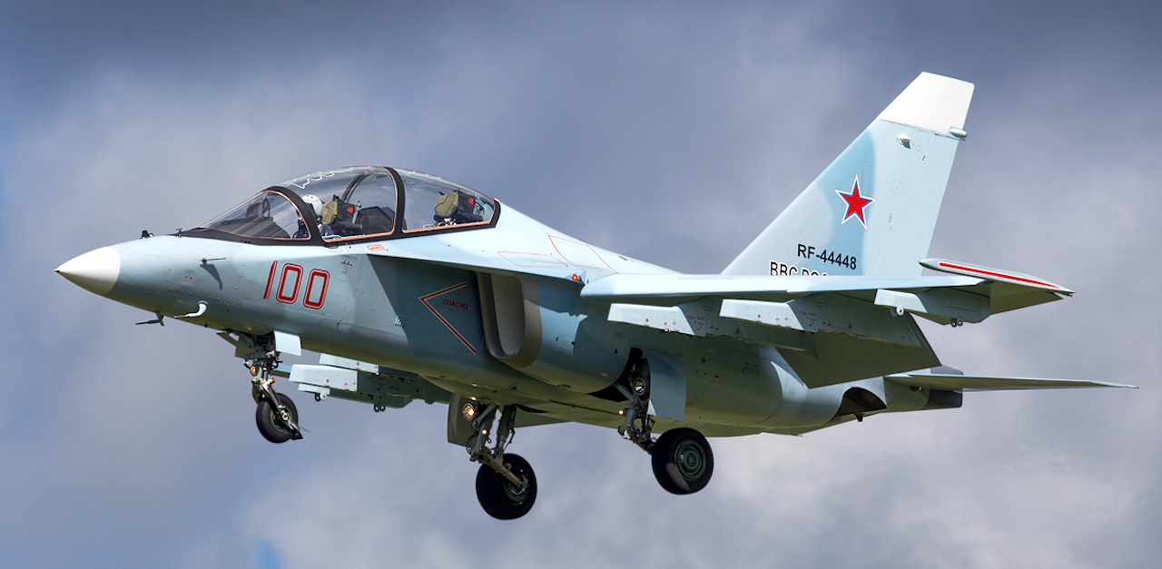 The Modelling News: Dry Fit Review: 1/48th scale Yakovlev Yak-130 ...