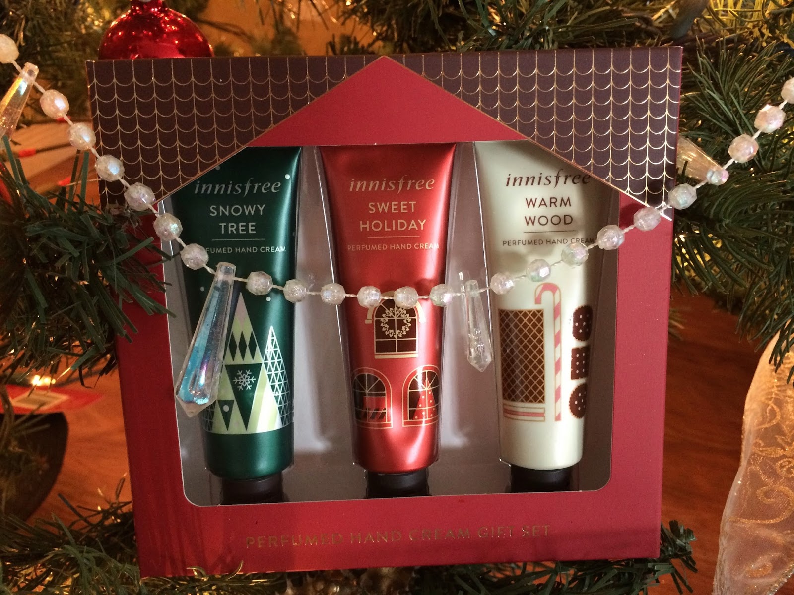 Innisfree’s 2015 Green Christmas Collection: the Perfumed Hand Cream ...