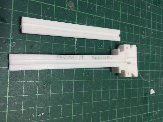 R2D2 Interface & Gripper arm servos