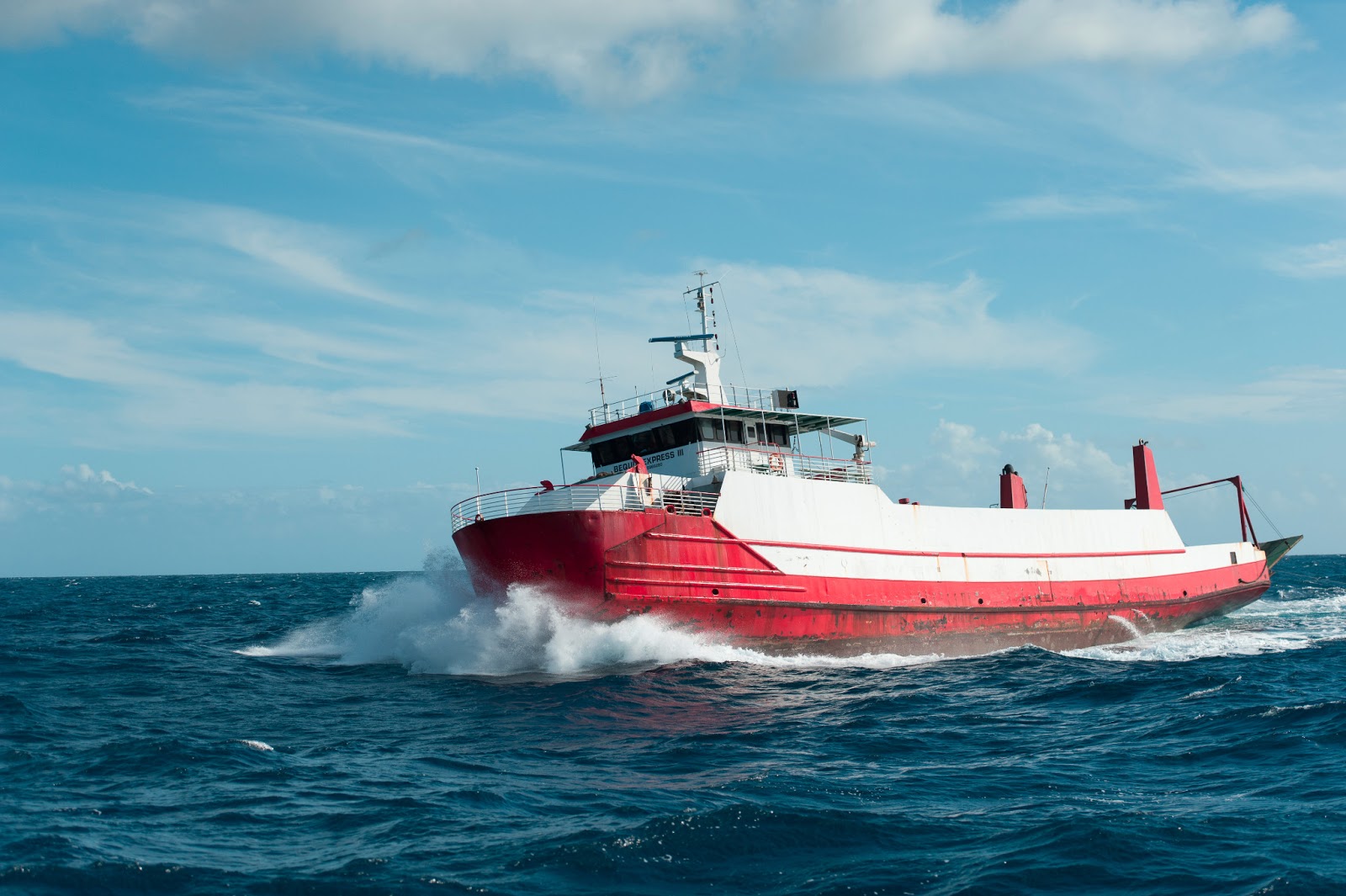 A Family's Adventures on the High Seas: Bequia to Canouan