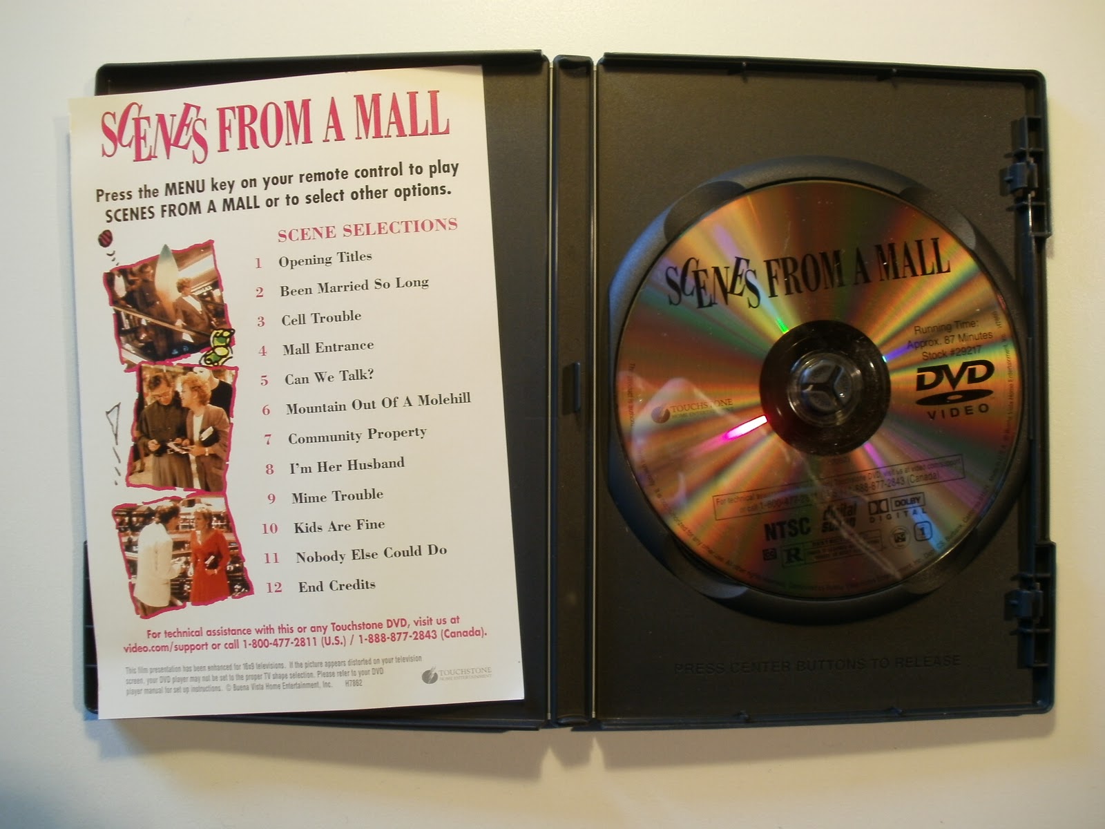 Escenas en un Centro Comercial - Scenes From a Mall (1991) - Jarry Blok ...