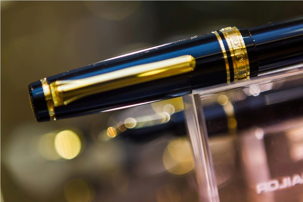 Scribe Writing Essential: Keeping the Tradition of Reading and Writing ...