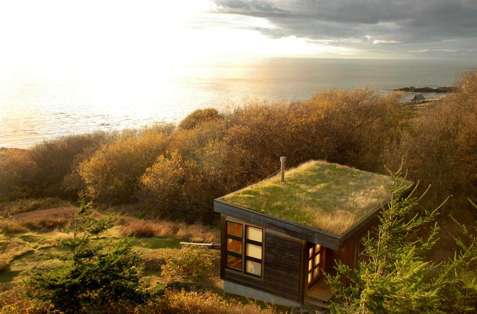 Coolest Cabins: Cliff Top Log Cabin