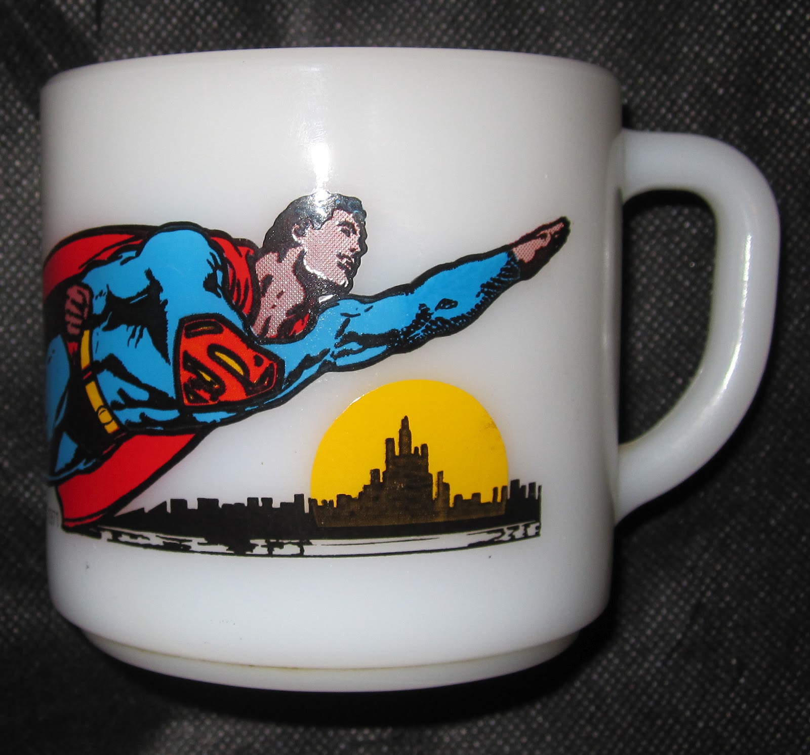 1971 Federal Milk Glass Superman Coffee Mug | MY COLLECTION
