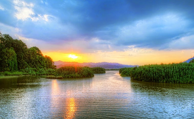 IQWAL The Singing Traveler: MYSTICAL LAKE CHINI BY IQWAL THE SINGING ...