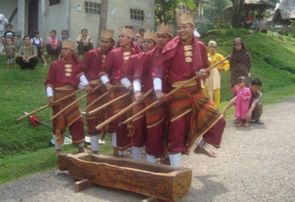 Contoh Alat Musik Tradisional Provinsi Banten - cekrisna