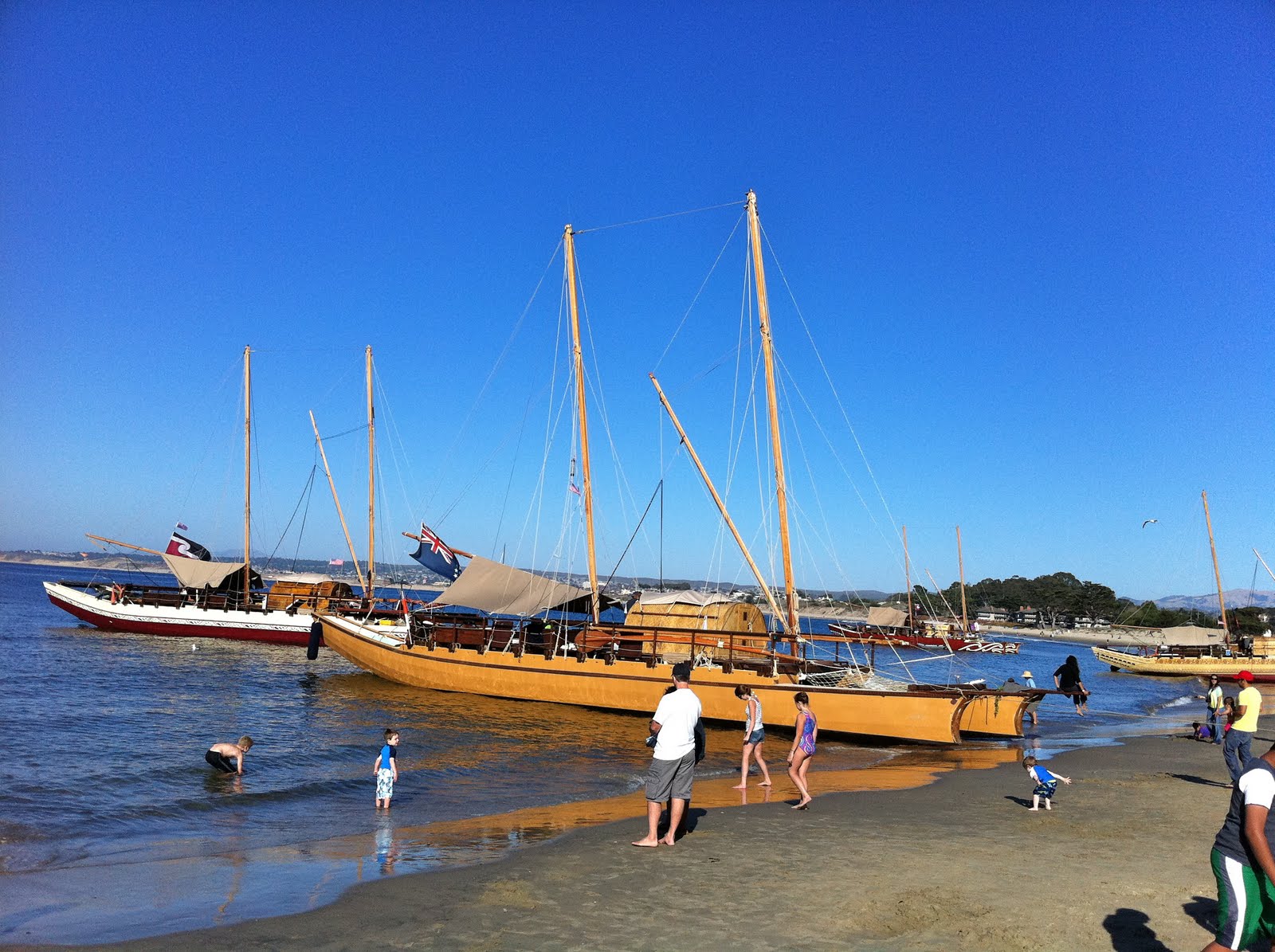 Duane's World: Ancient Polynesian Ships in Monterey Bay