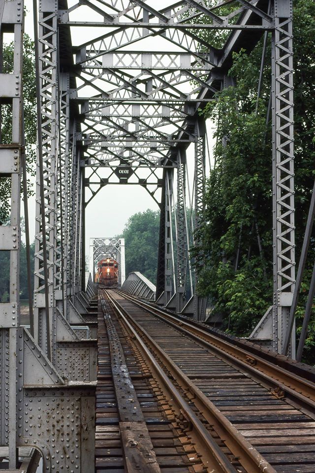 Industrial History: INRD/IC Bridge over Wabash River at Riverton, IN
