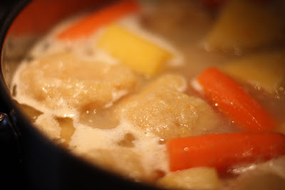 Monas Kjøkkenskriverier: Mormors potetball (fra Sunnmøre)