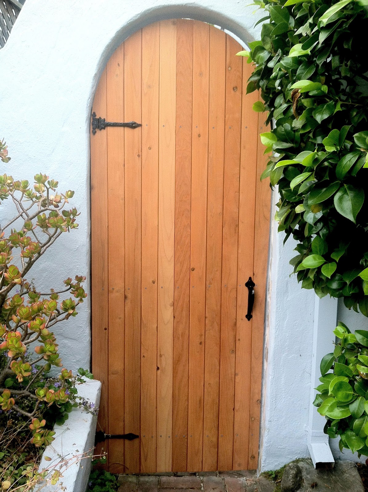 Stand Out Construction * Carpentry Projects: Redwood Gates from My ...