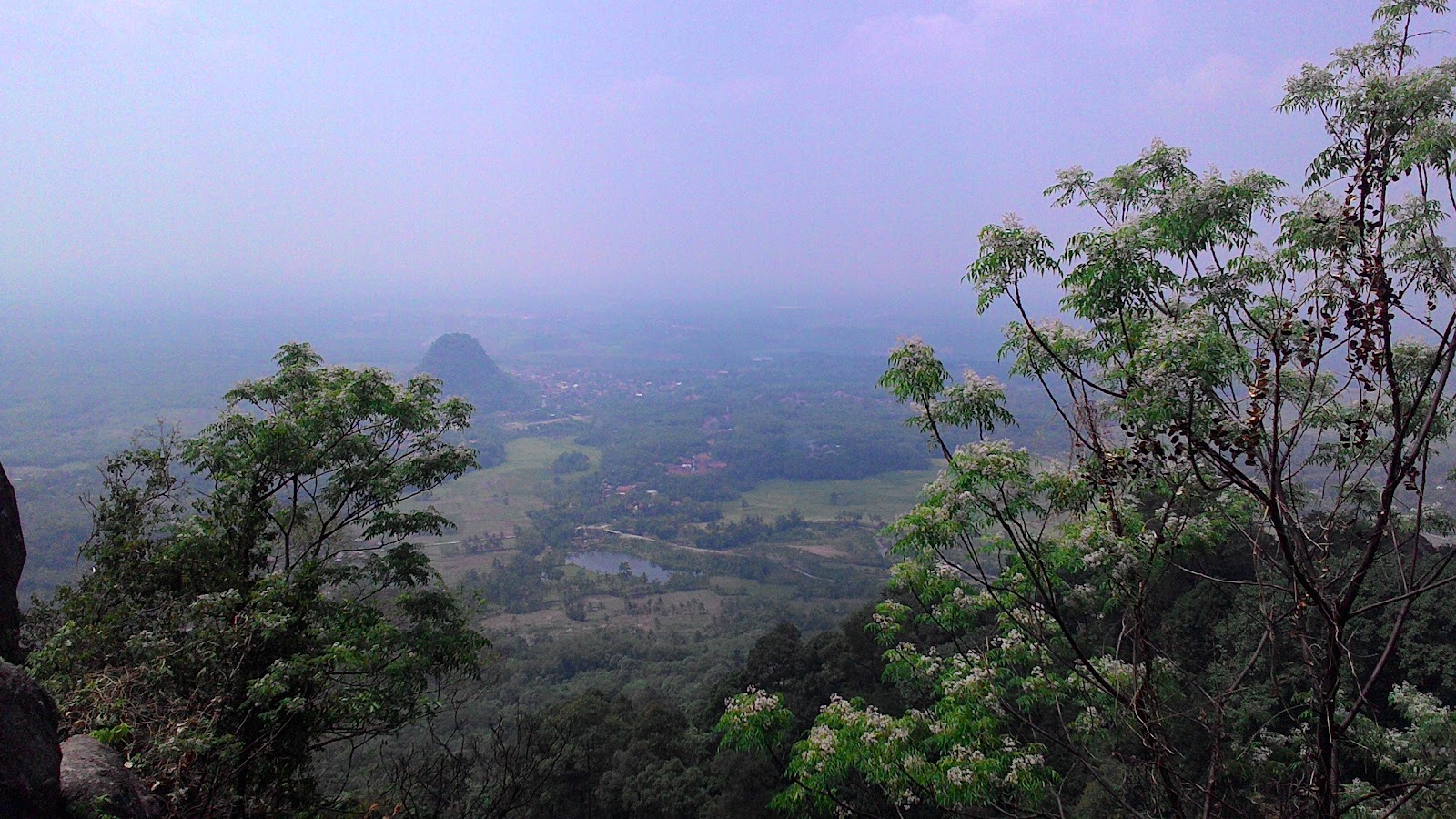 Gunung Munara Rumpin Bogor - GUNHEMAN