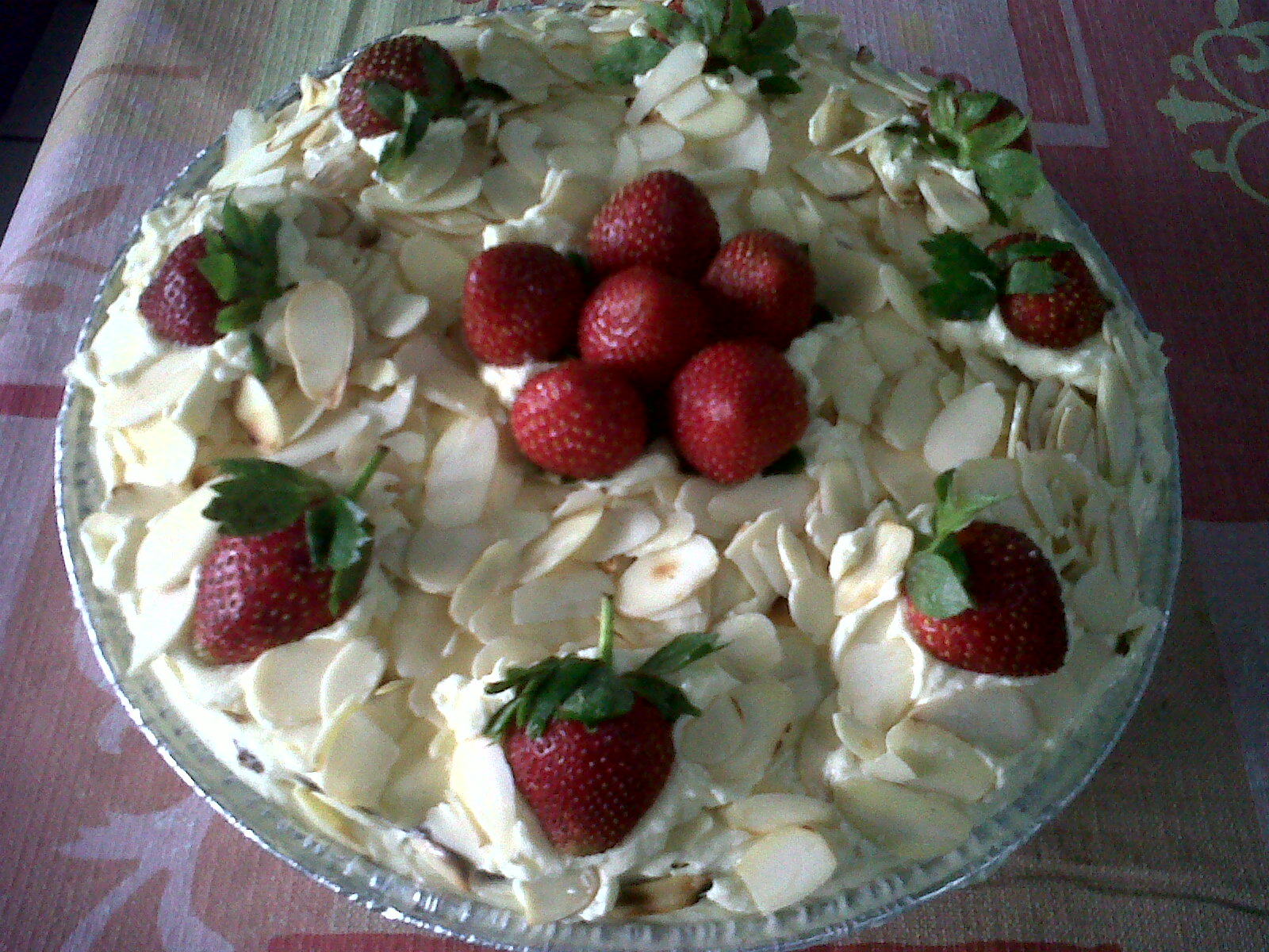 Sweet Cherry Cake: Kue Ultah Anak