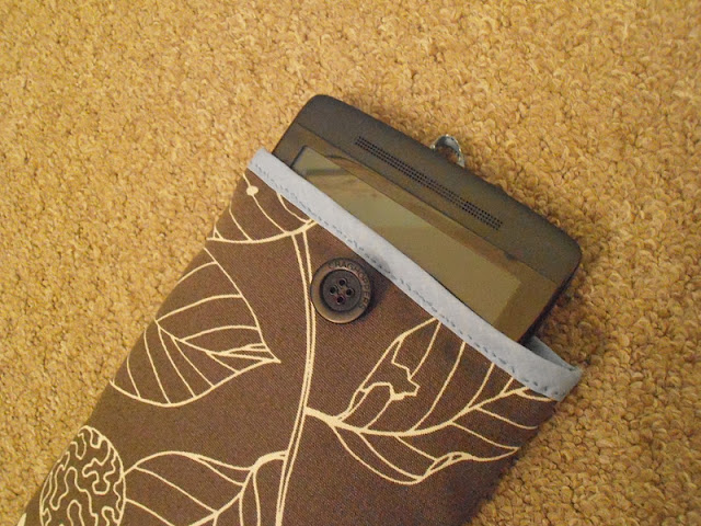 Doing It In Style: Make your own tablet/kindle case tutorial