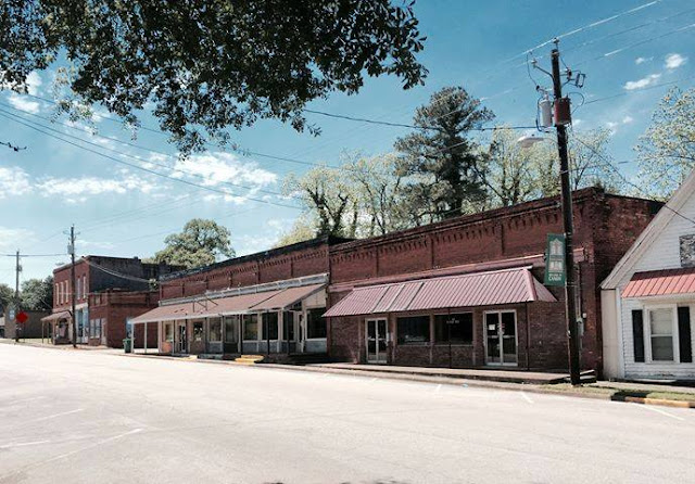 Forgotten Georgia: Old Downtown Canon in Franklin County