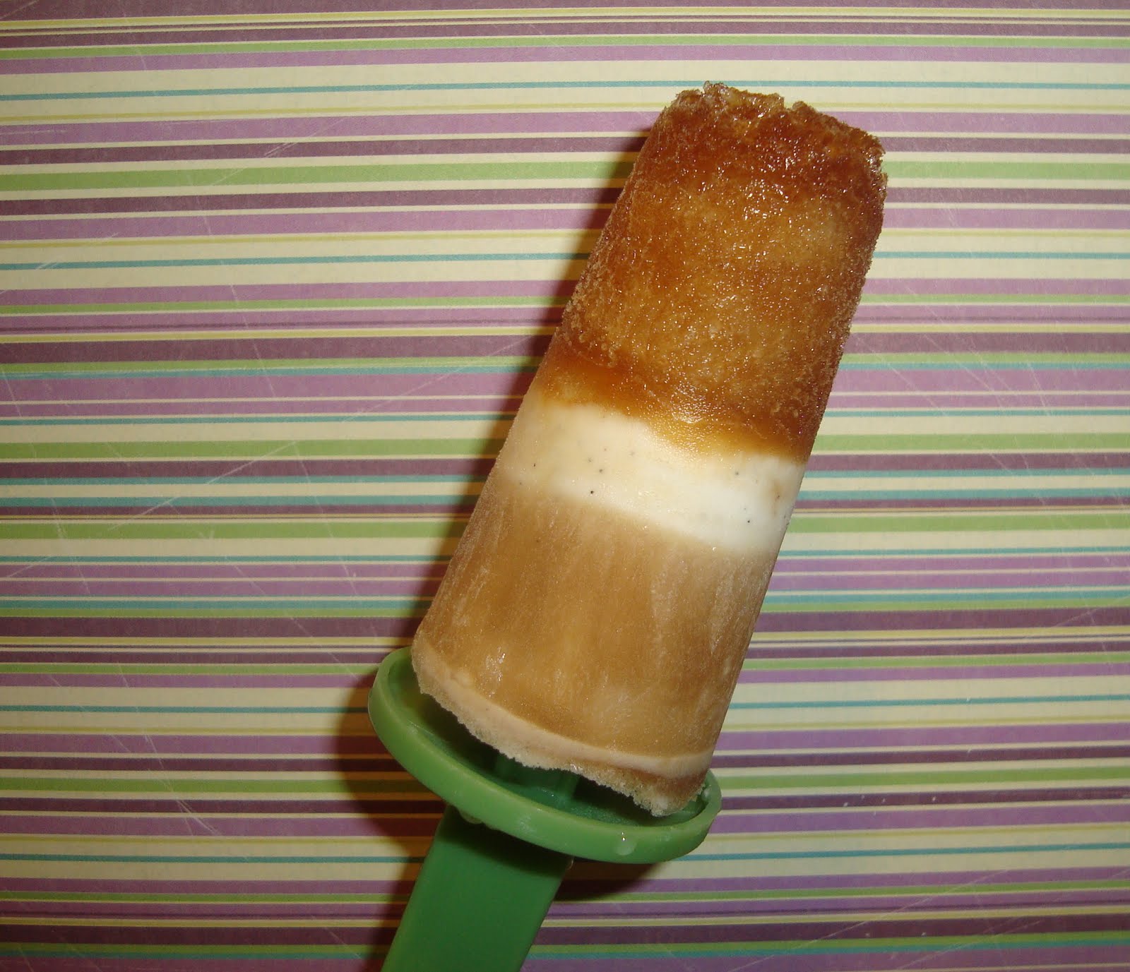 Root Beer Float Pops ~ Dip it in Chocolate