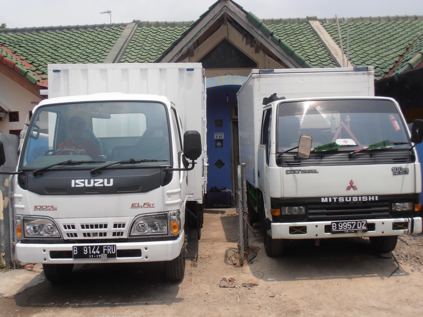 RIMAN JAYA TRANSPORTATION: SEWA TRUK CDD & CDE BOX