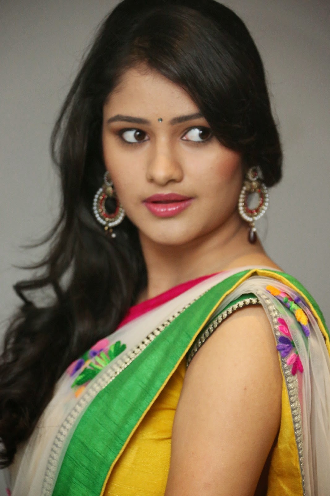 Khushi Latest Stills | HQ Pics n Galleries