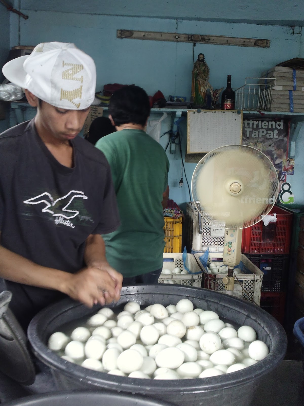 Palengke Queen (market): Where to buy Balut- in Pateros of course!