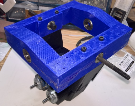 JimmyZ's BB8 Version 2: Assembly Day 2: The drive system Part 2