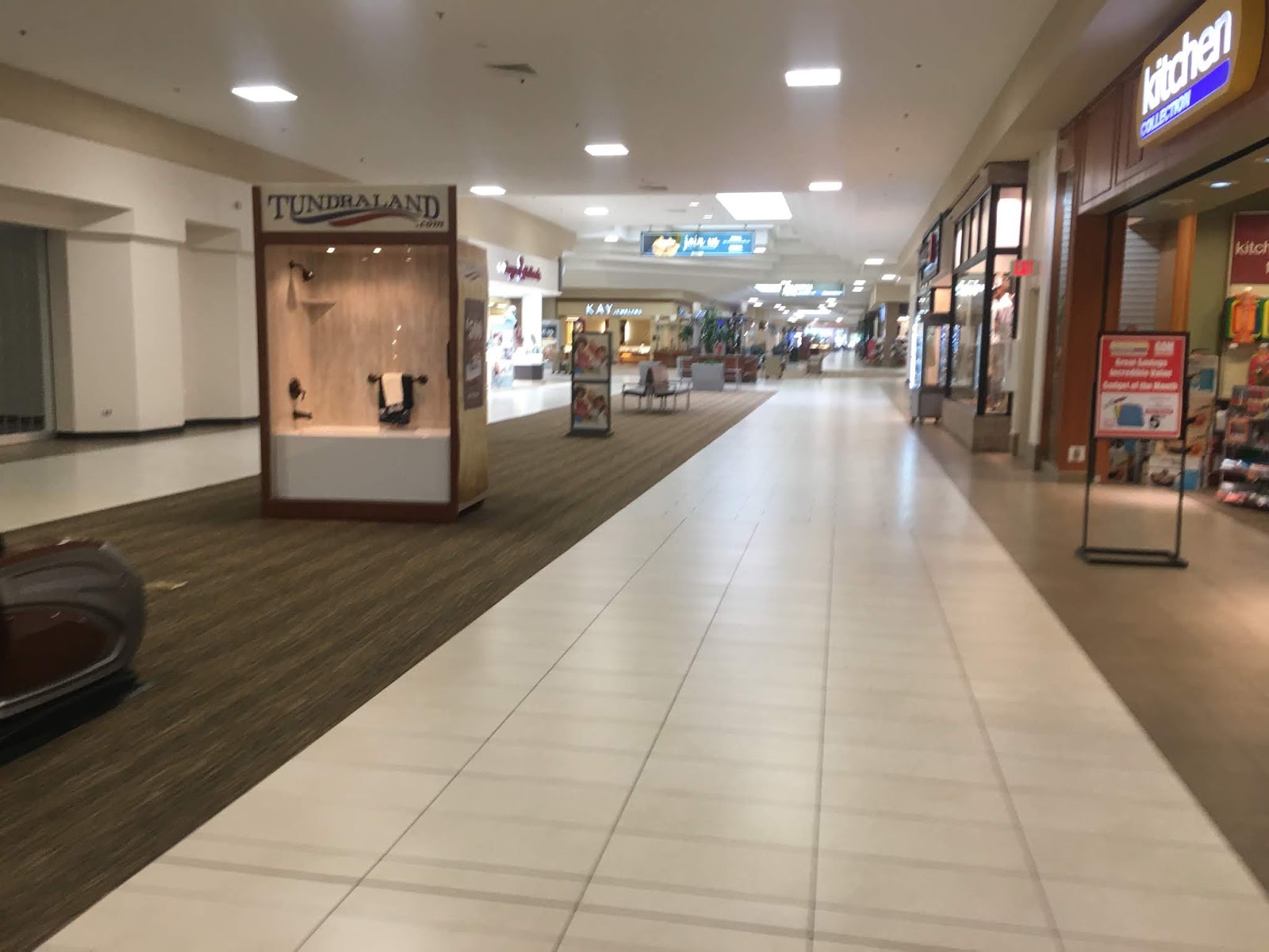 Midwest Retail: Janesville Mall, Janesville Wisconsin