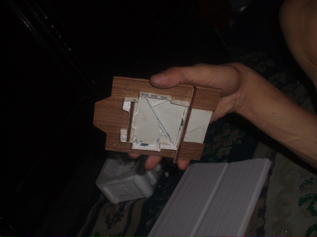 Construção Titanic Amati 1/250: Deck de Proa e Popa - 20/06/2011