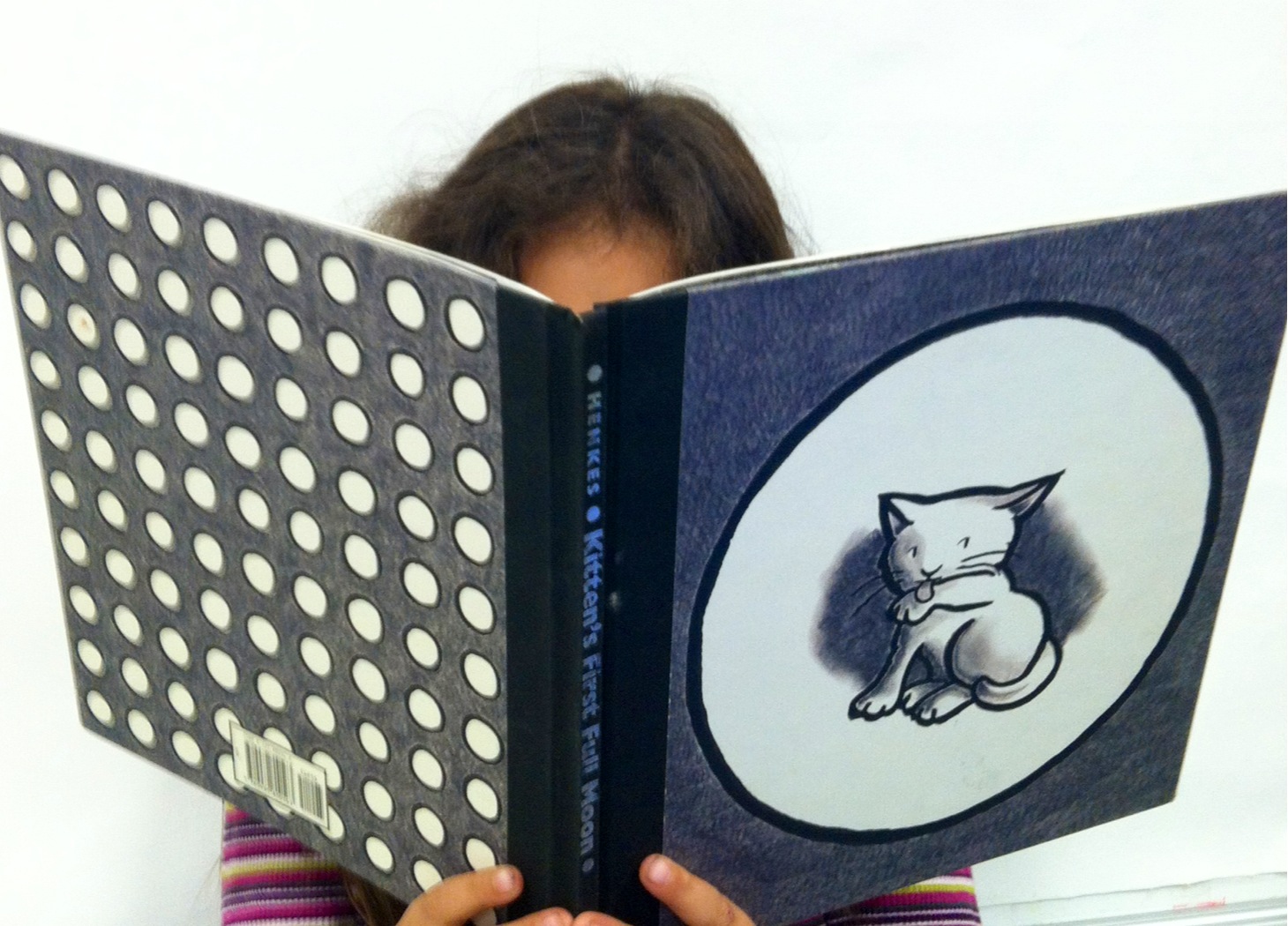 Book Reviews at the Lake: "Kitten's First Full Moon" as Maria's Fave