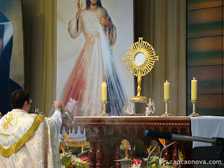 ADORADORES DO SANTISSIMO SACRAMENTO: VAMOS ADORAR O SENHOR JESUS JUNTOS