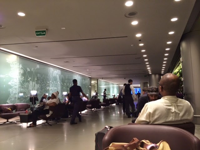 Qatar Airways Privilege Club Gold / Silver Lounge Hamad International ...