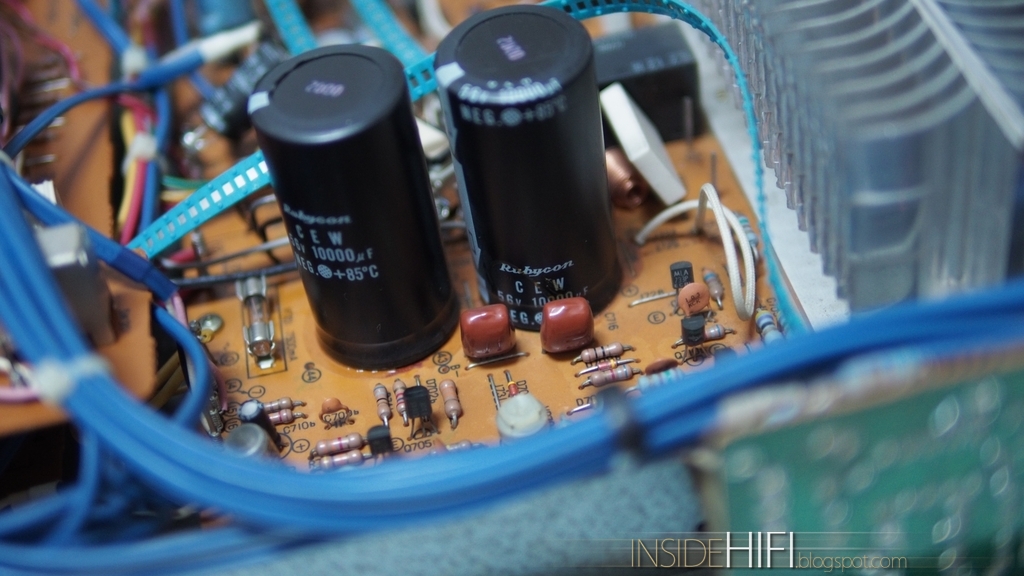 Inside Hi-Fi: Luxman L-116A