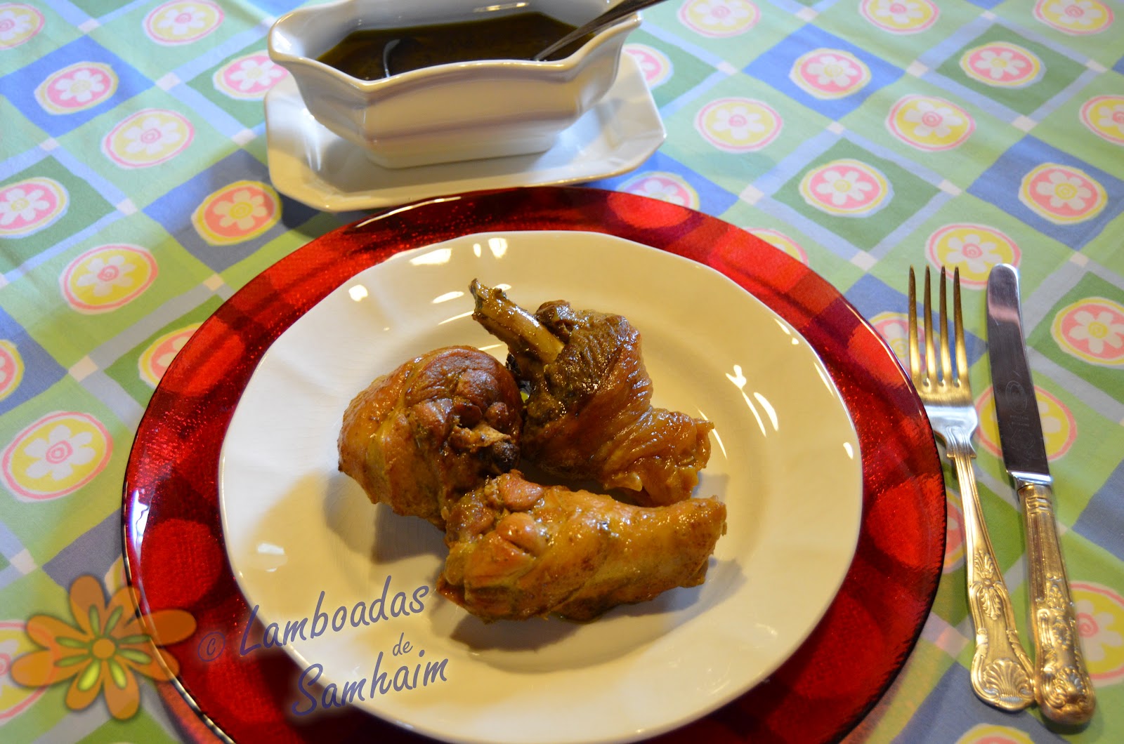 Lamboadas de Samhaim: Pollo en salsa de mojo y mango