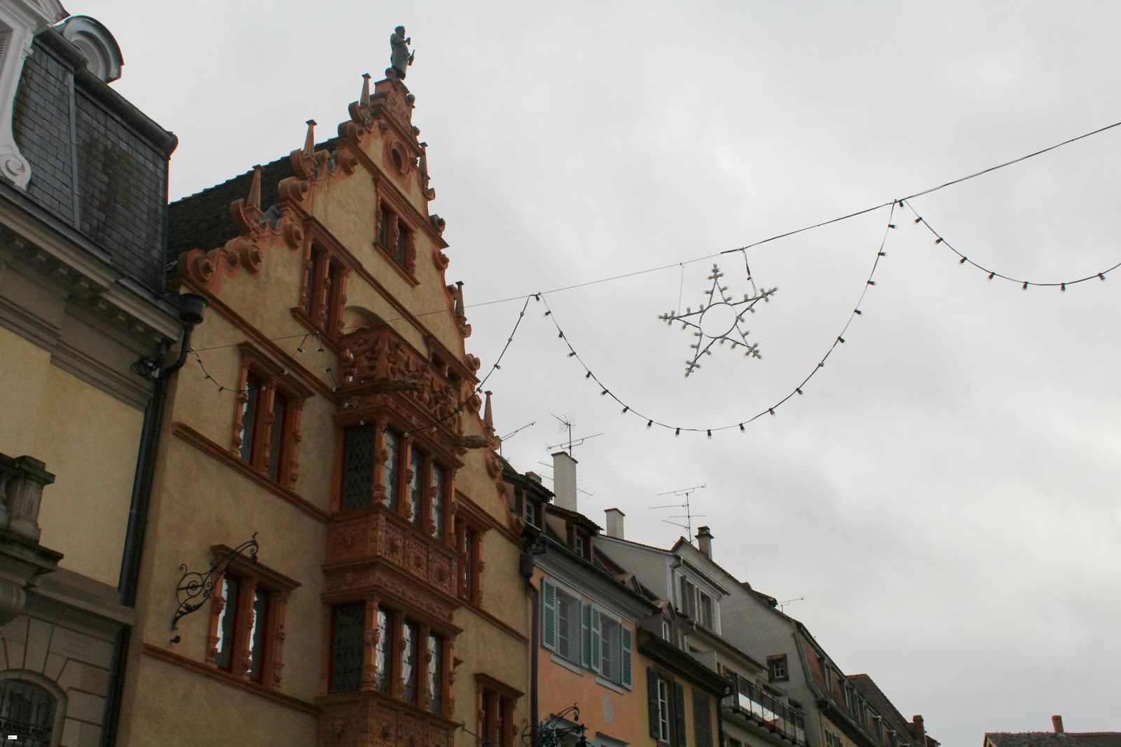 a brief history of old town Colmar // France | Caravan Sonnet