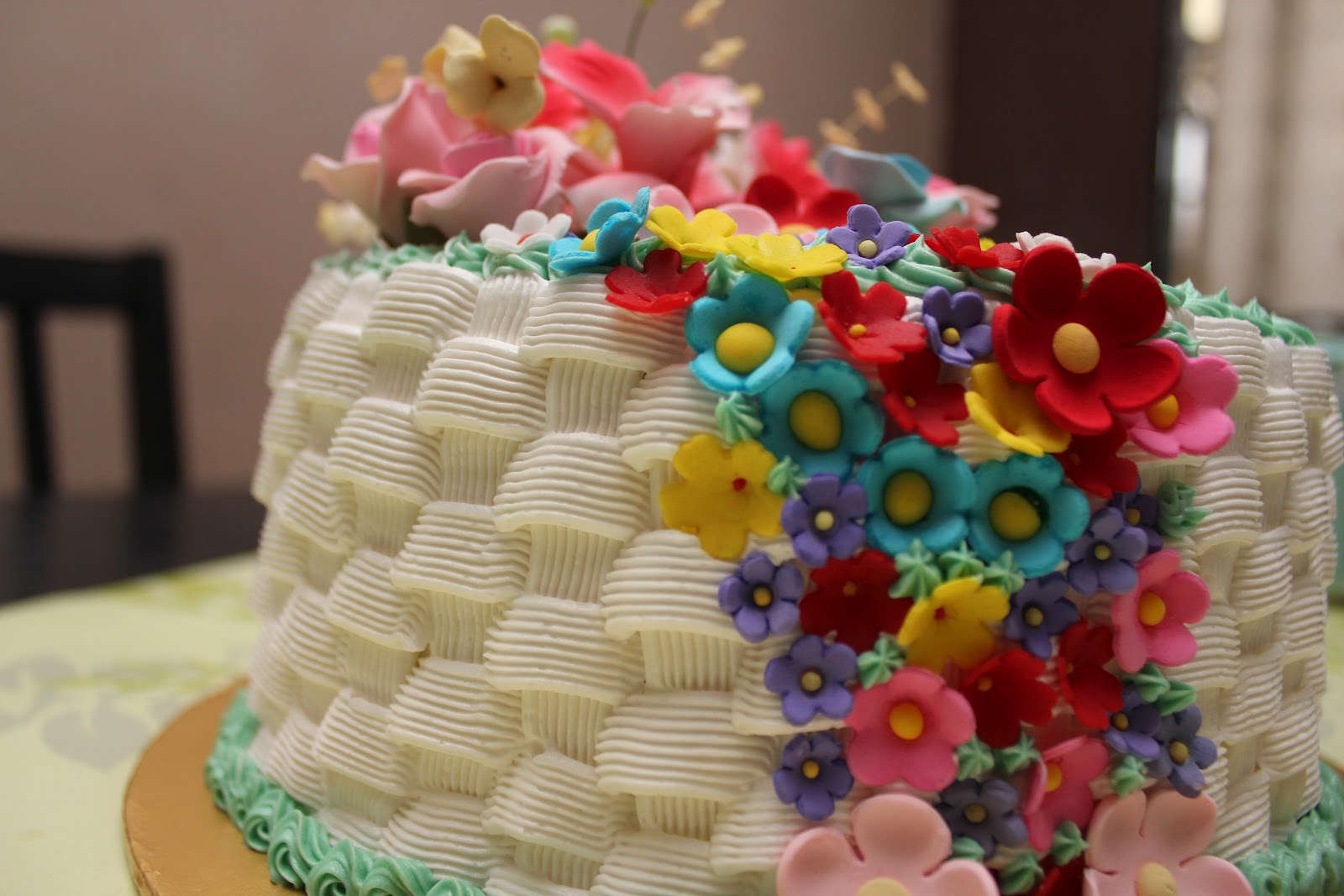 My Cute Pink Hand Mixer: Checkered cake