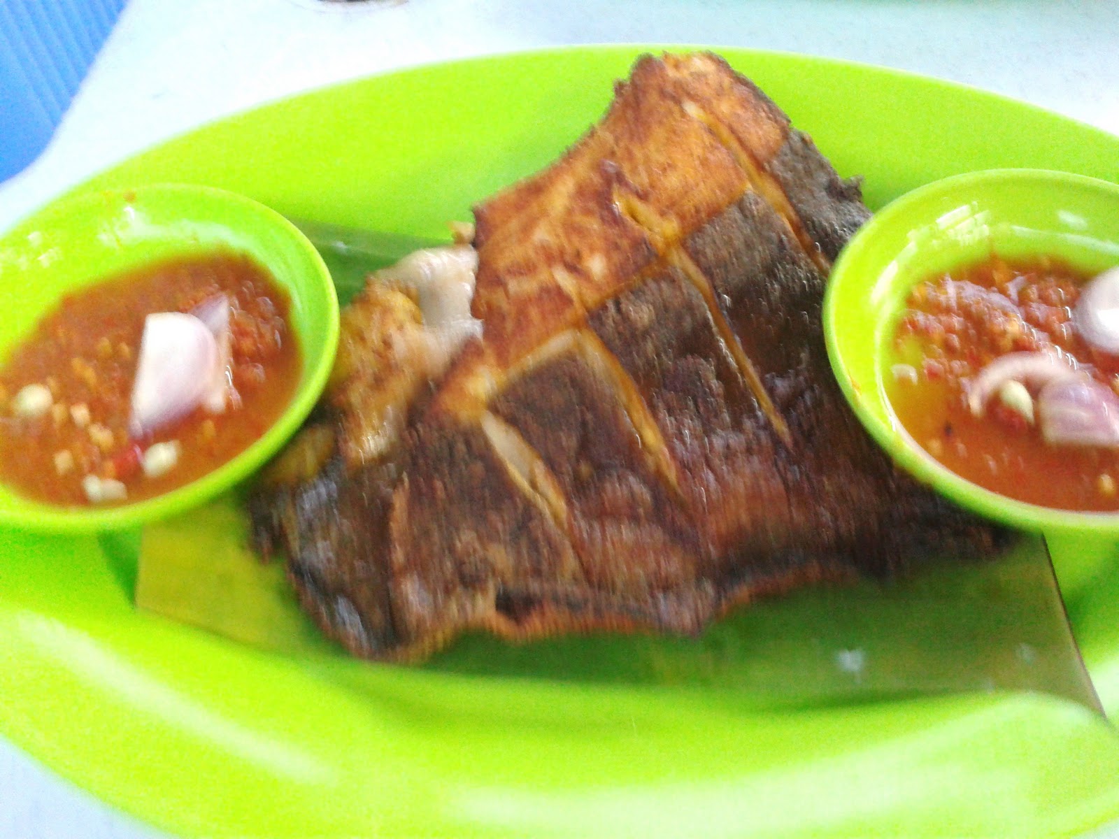 FOODnTRAVELla: MENG KEE GRILLED FISH