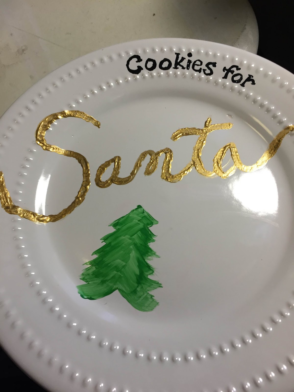 DIY Santa Cookie Plate and Mug | The Dabbling Crafter