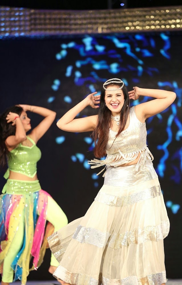 Saloni Hot Dance Performance at Gama Awards | HQ Pics n Galleries