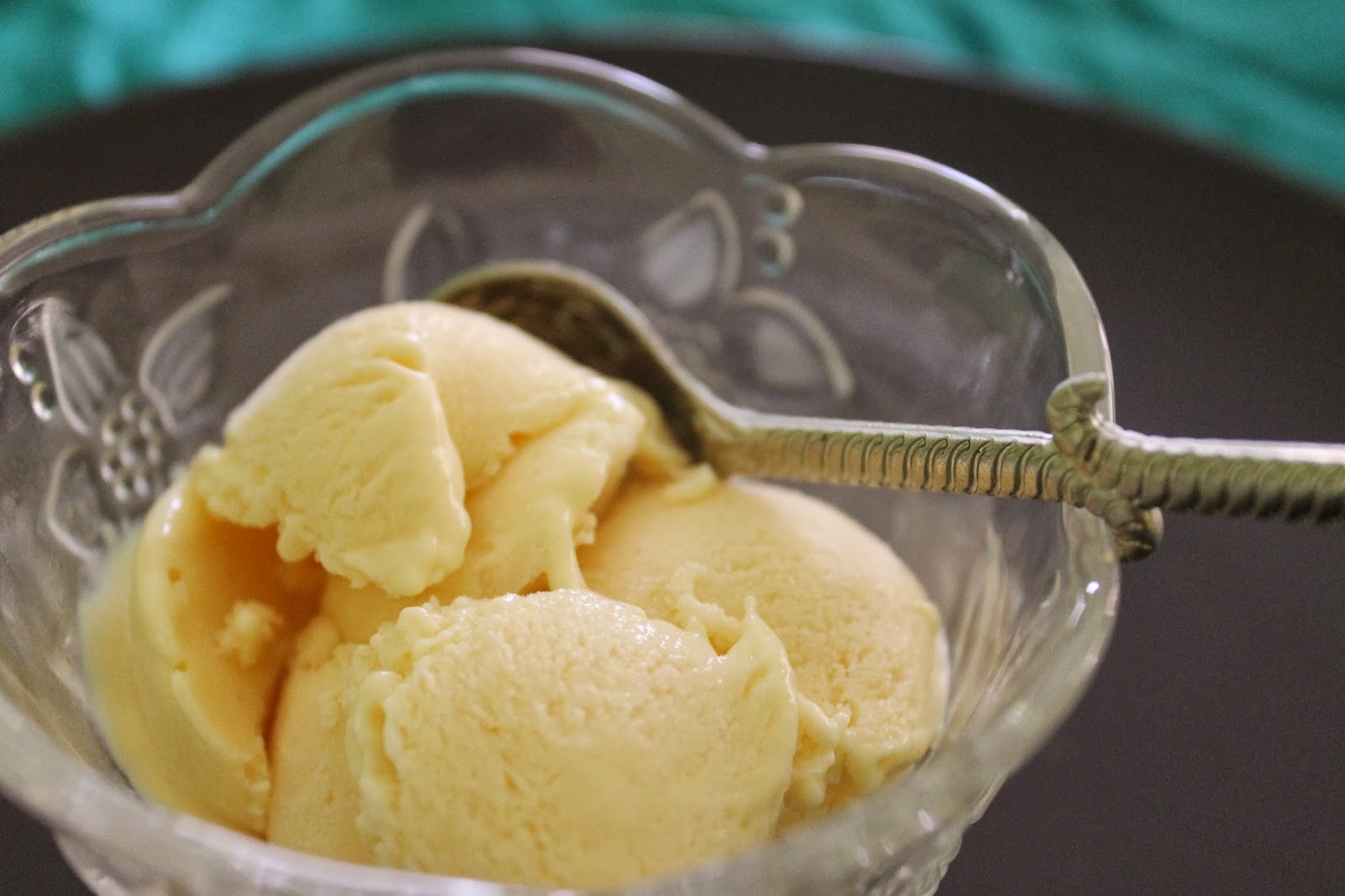 My Kitchen Treasure: Rich White Chocolate Ice-cream