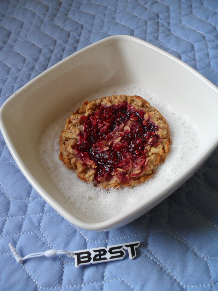 Avena con maní, manzana y dulce de mora | Picky Eater