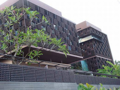 Bottle Houses Bandung Mayor Ridwan Kamil ~ Architecture Design Blog