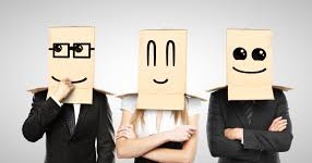 Tânia Rubim in English: Three types of people