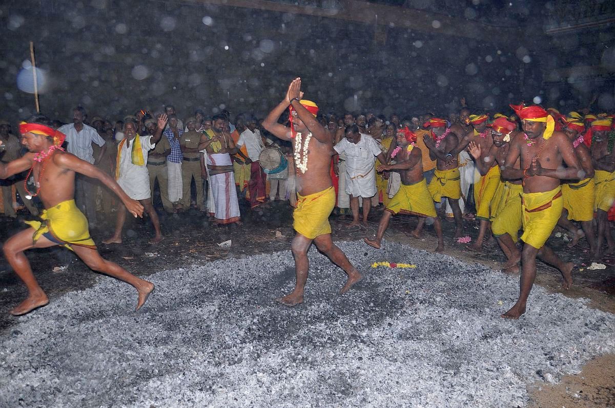 Shakti Fire Walking 2013 - ARUNACHALA GRACE