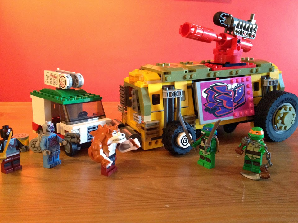 Fully Jointed Play Figures: Lego TMNT The Shellraiser Street Chase
