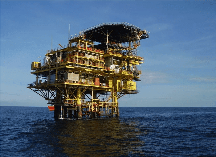Membangun Offshore Platform (Anjungan Lepas Pantai)