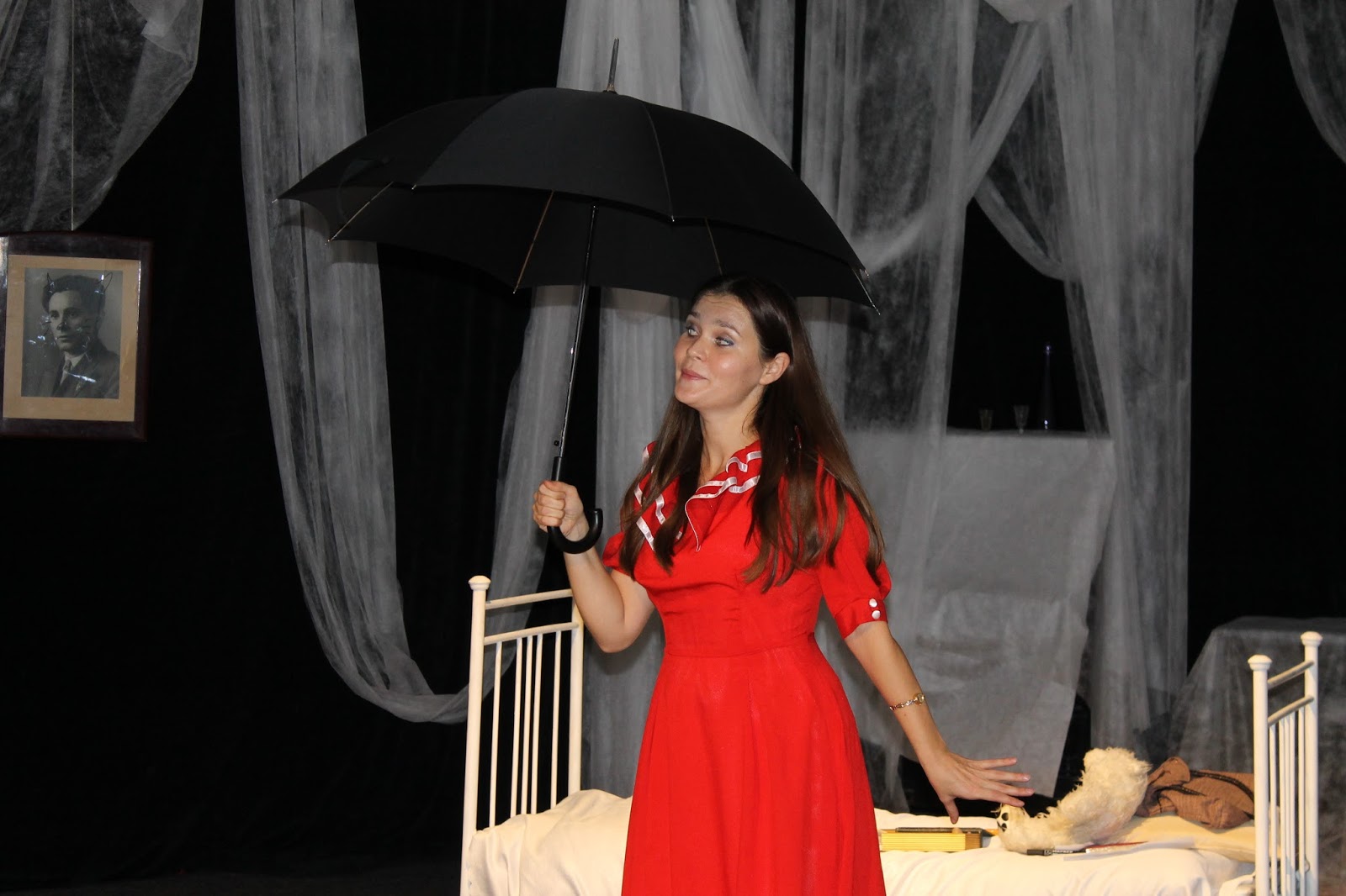 Неда Неждана "Мільйон парашутиків": Відгуки на виставу "Мільйон ...