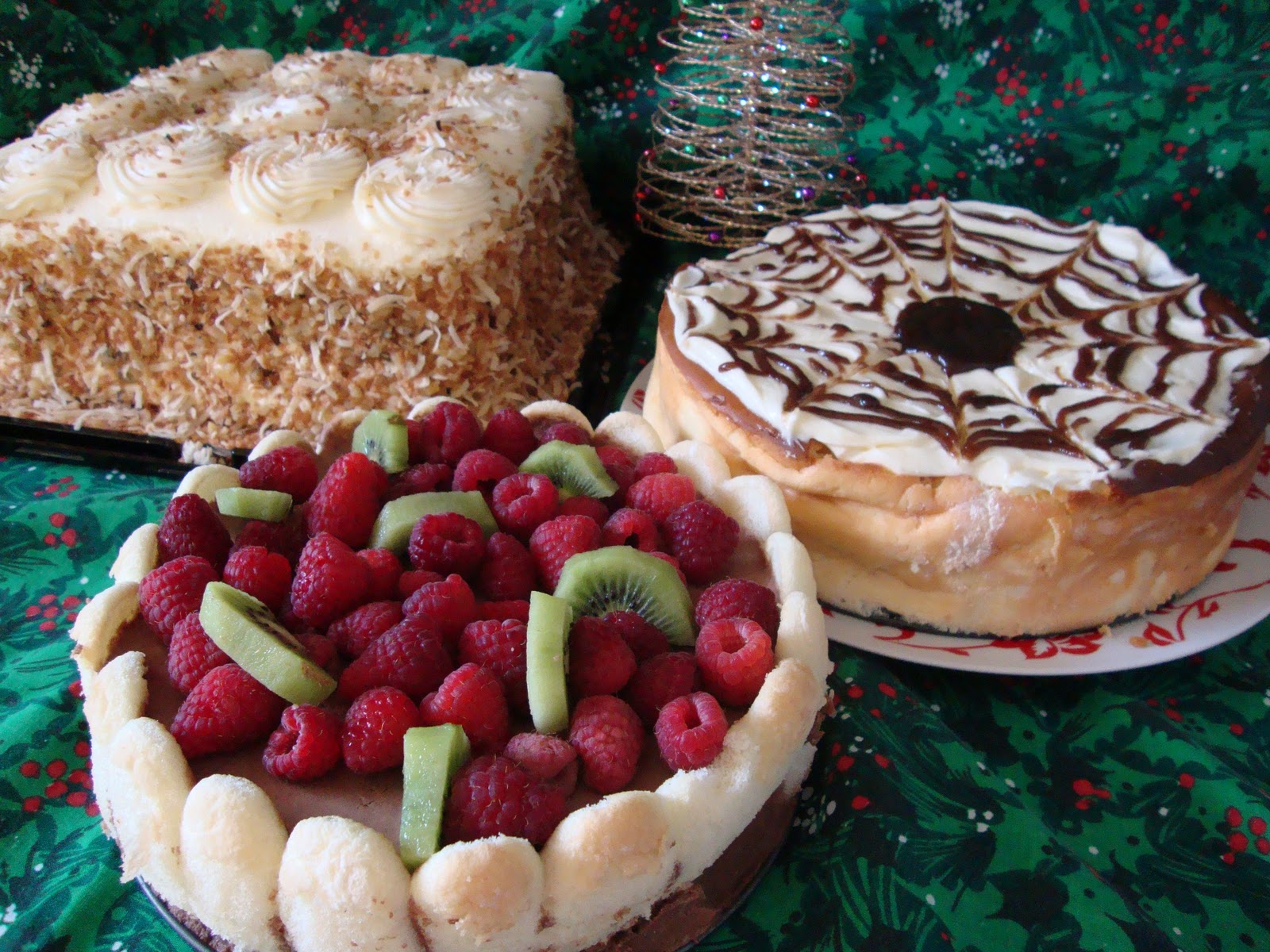 Fast Fabulous Foodie: Cinnabon Cheesecake