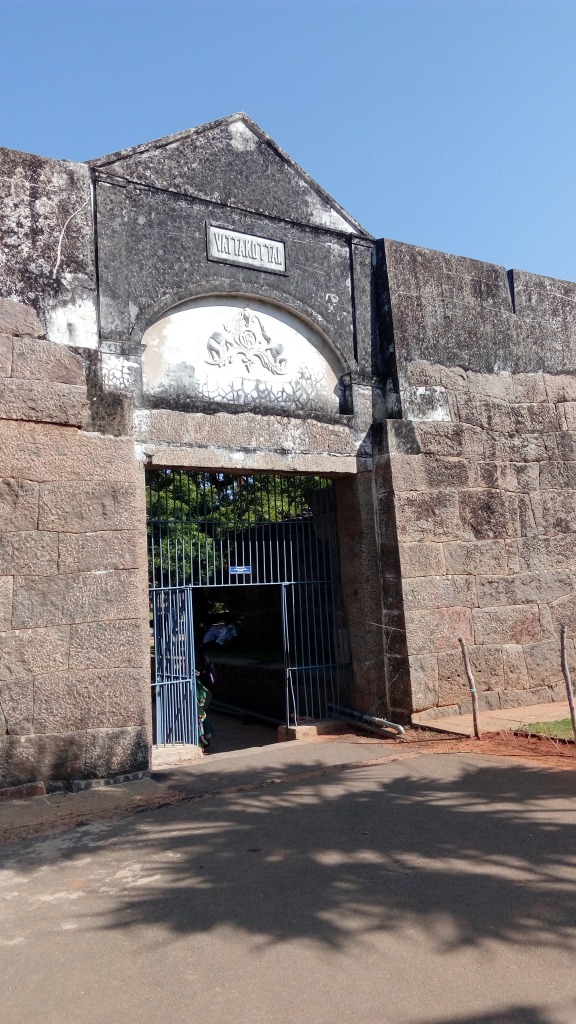 Tamilnadu Tourism: Vattakottai Fort, Kanyakumari