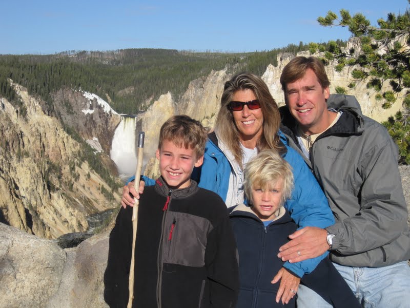The Scallywagon: YOU SKIN GRIZ', PILGRIM? Yellowstone National Park