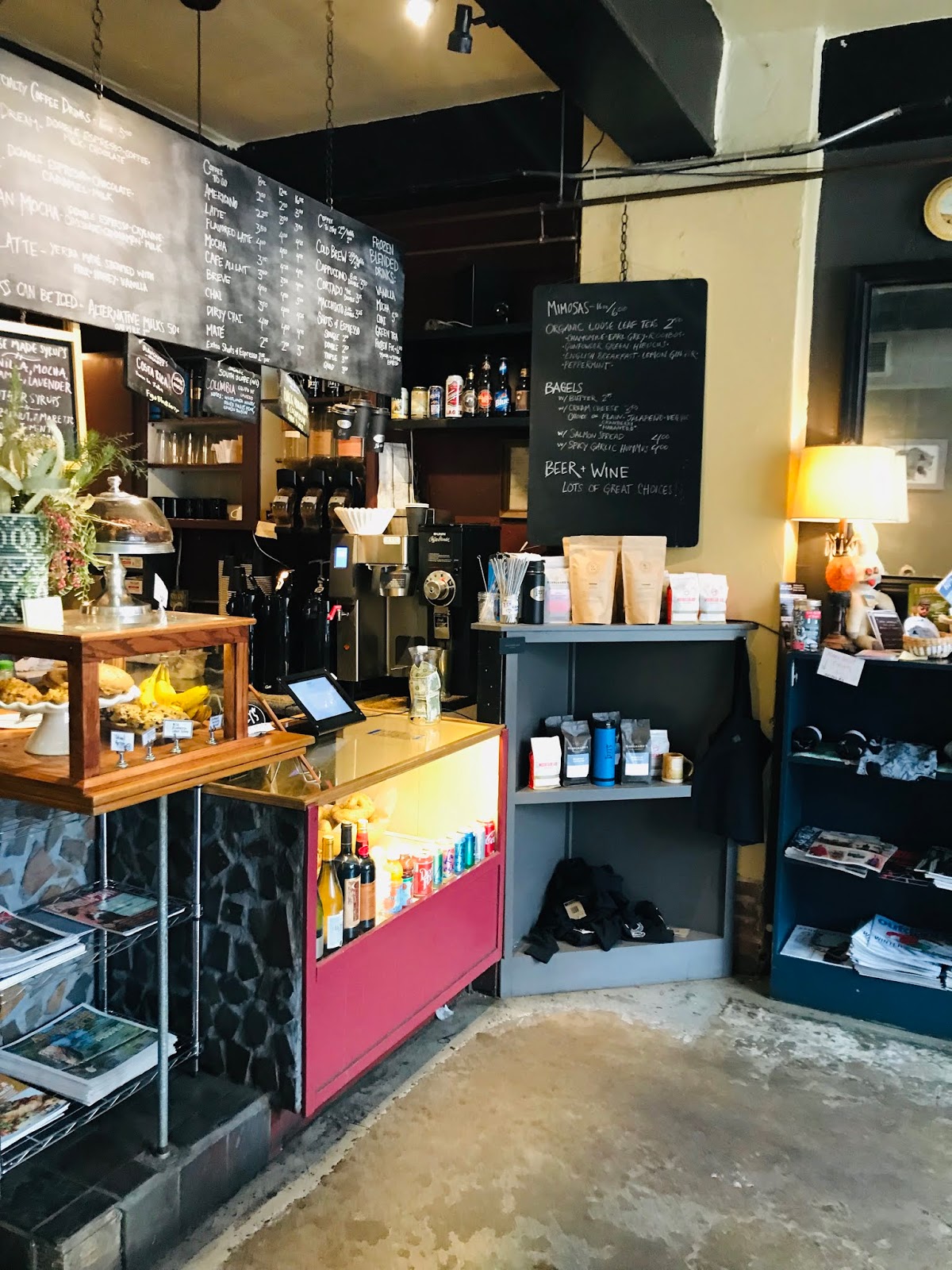 Izzy's Coffee Den